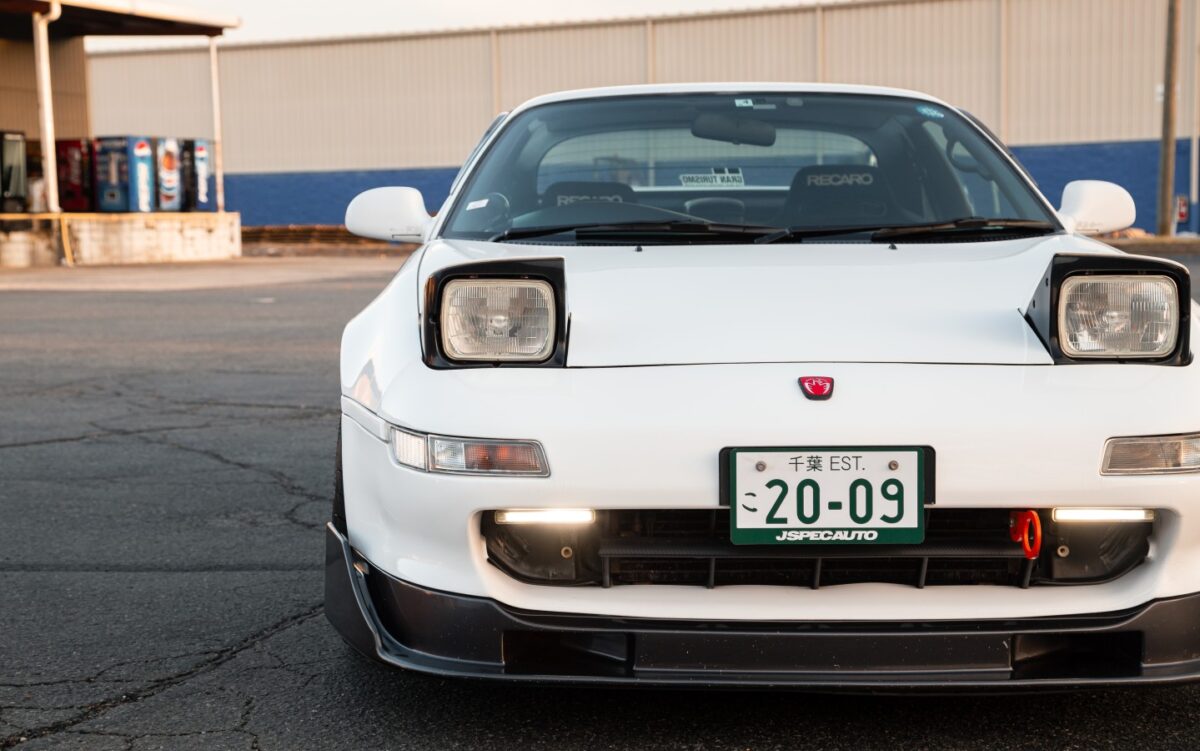 Toyota MR2 GT Turbo1997 Toyota MR2 GT Turbo with modes.