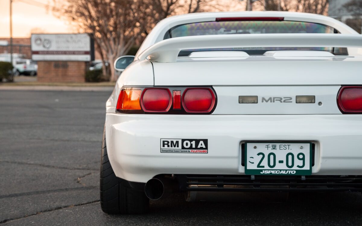 Toyota MR2 GT Turbo1997 Toyota MR2 GT Turbo with modes.