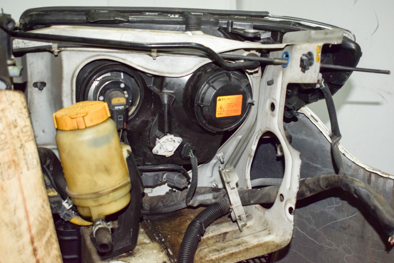 Very Rare & Clean JDM 03-08 Subaru Forester STI Front end in white with ...