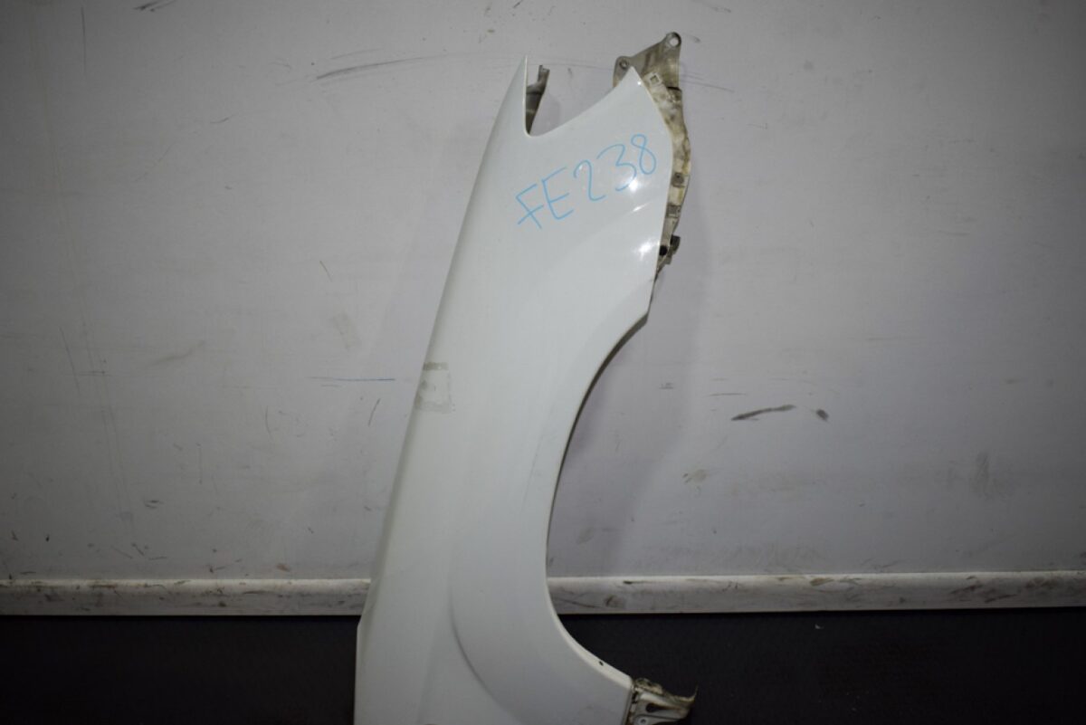 Very Rare & Clean JDM 03-08 Subaru Forester STI Front end in white with ...