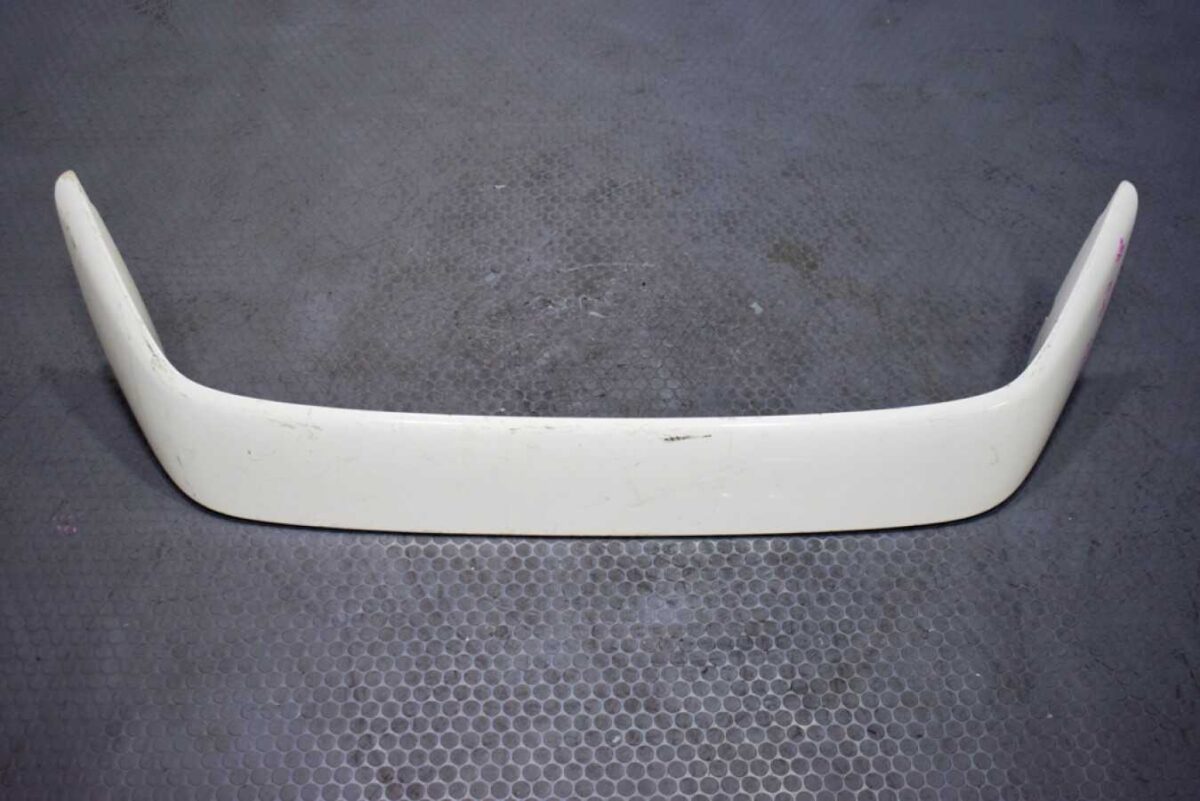 Clean JDM 94-01 Honda Integra DC2 Type R OEM Spoiler in a white finish ...