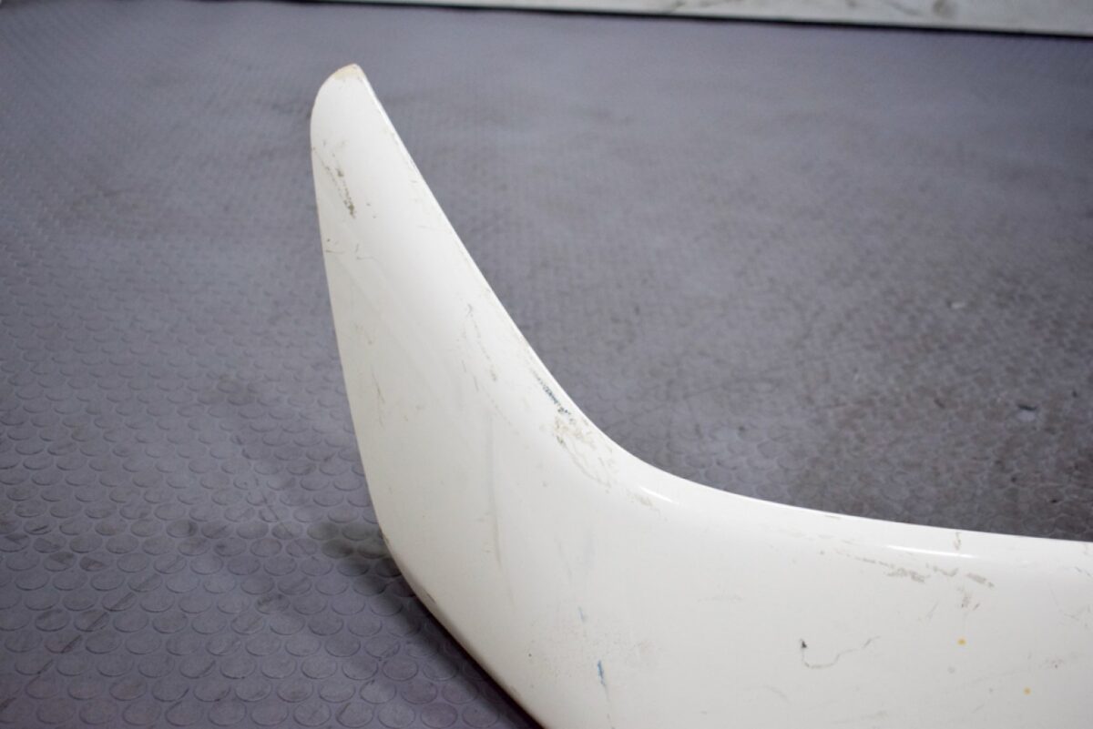 Clean JDM 94-01 Honda Integra DC2 Type R OEM Spoiler in a white finish ...
