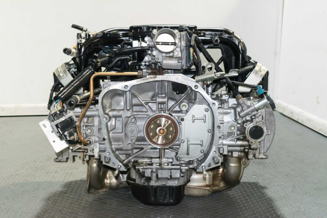 A Clean Used Subaru Forester Legacy Outback Replacement Long Block ...