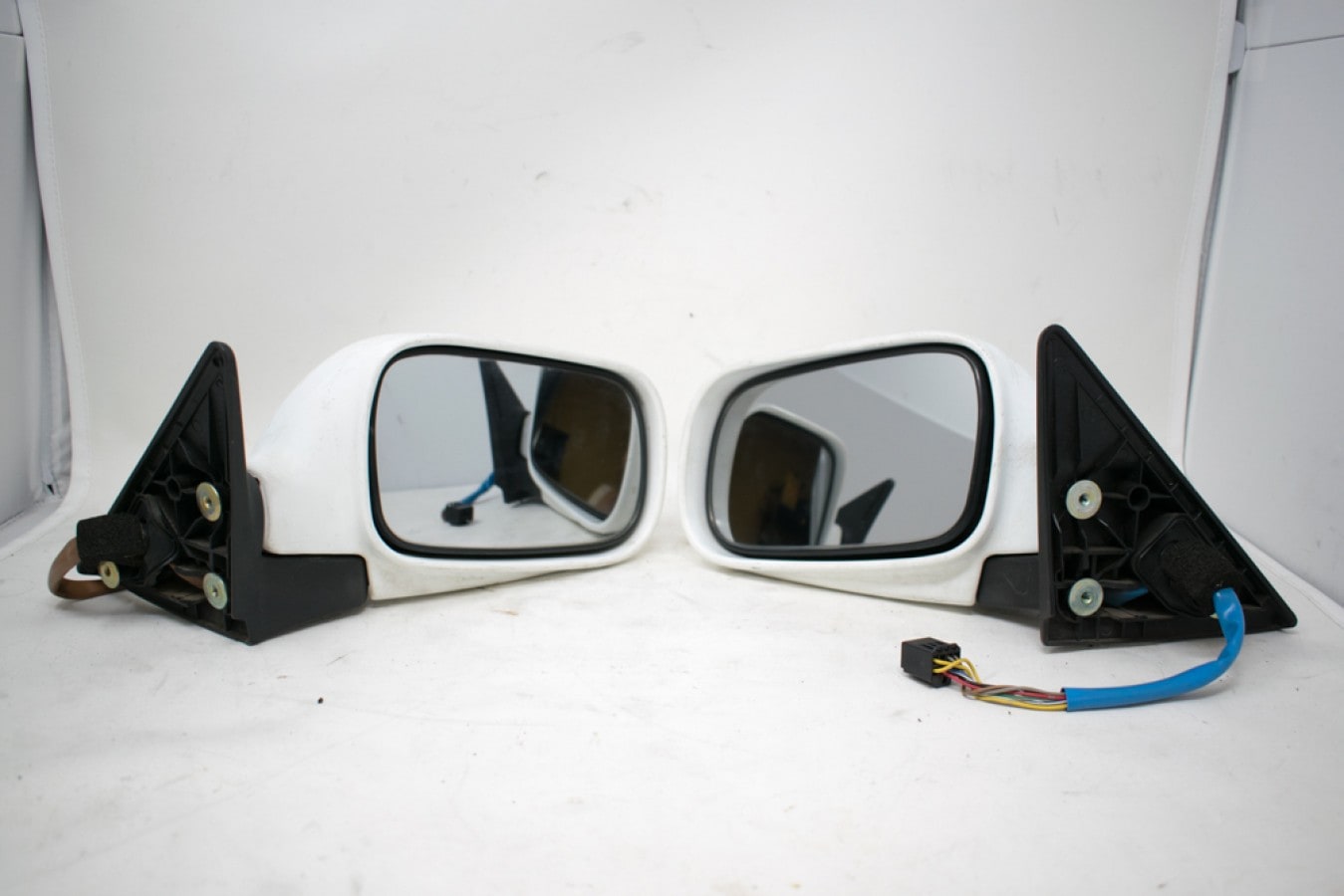 Super Clean JDM 03-05 Subaru Forester STI OEM Mirrors in White Finish ...