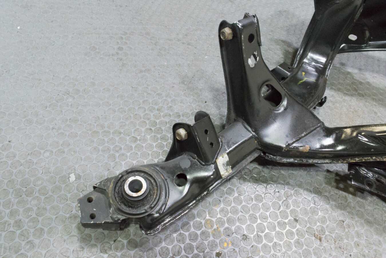 1989-1994 Nissan Skyline GTR R32 Rear Sub Frame for Sale | J-Spec Auto ...