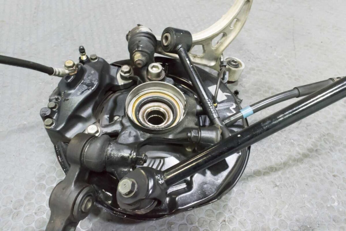 A Set of Rear Hubs, Knuckles, 2 Pot Brake Calipers, Rear Control Arms ...