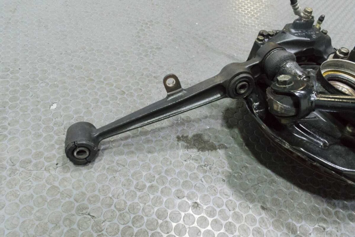 A Set of Rear Hubs, Knuckles, 2 Pot Brake Calipers, Rear Control Arms ...