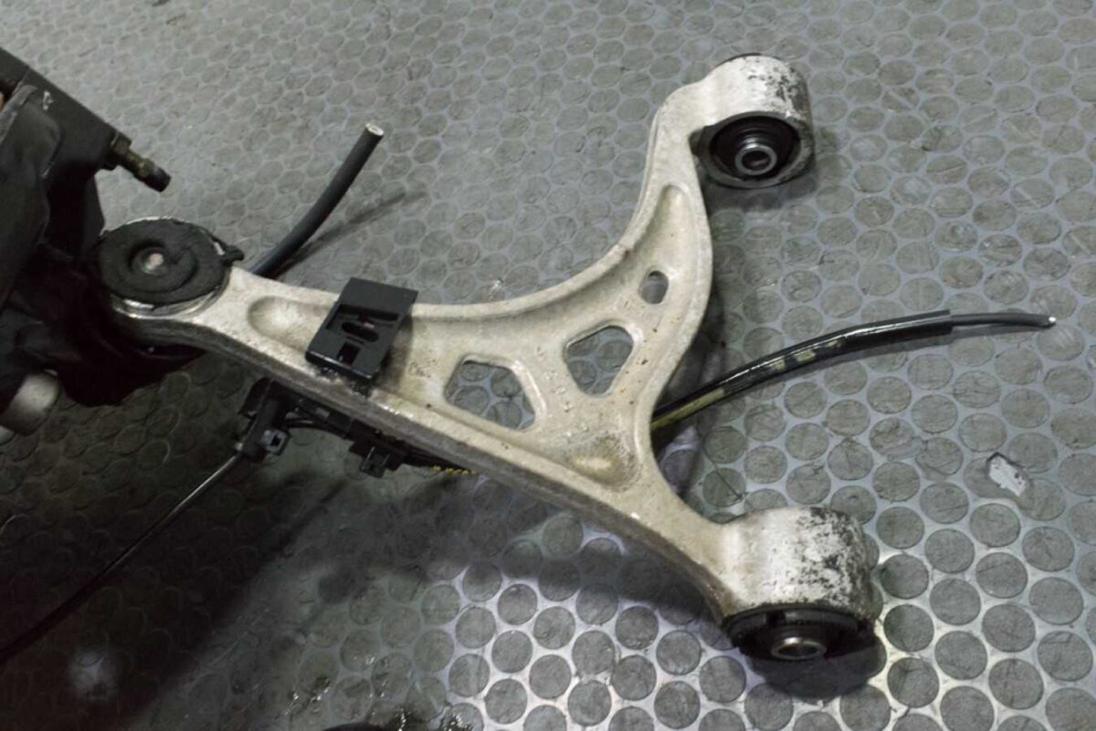 A Set of Rear Hubs, Knuckles, 2 Pot Brake Calipers, Rear Control Arms ...