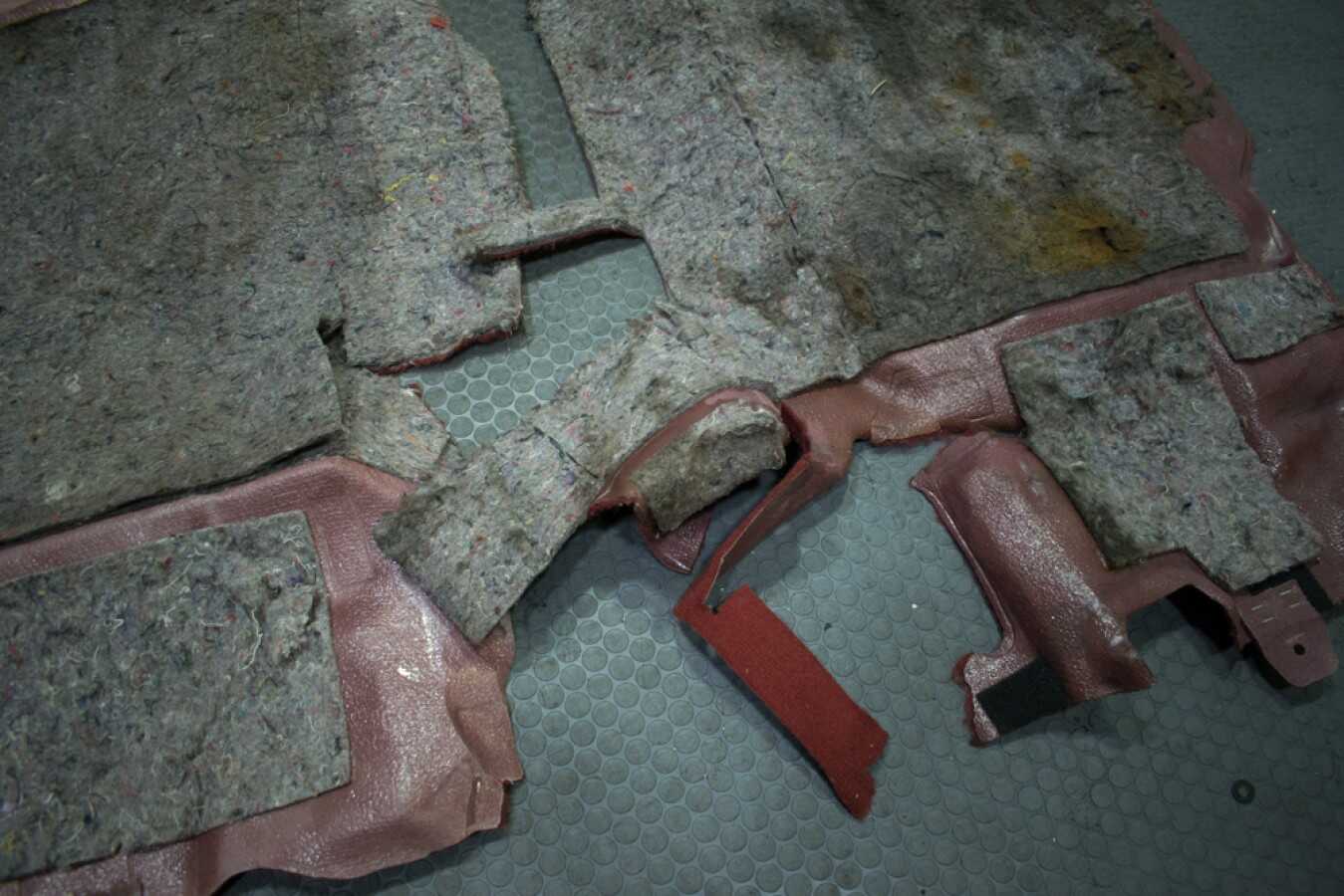 JDM Honda Civic EK9 Type-R Red Carpet RIPPED 1997-2001 | J-Spec Auto Sports