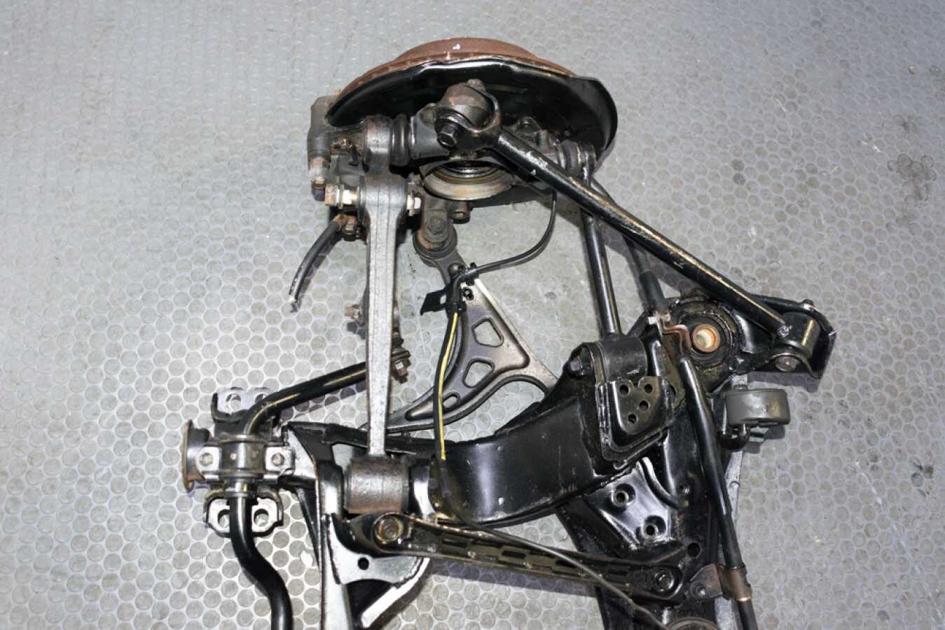 93-98 JDM Toyota Supra JZA80 MK4 Non-Turbo Rear Subframe w/ Arms, Hubs ...