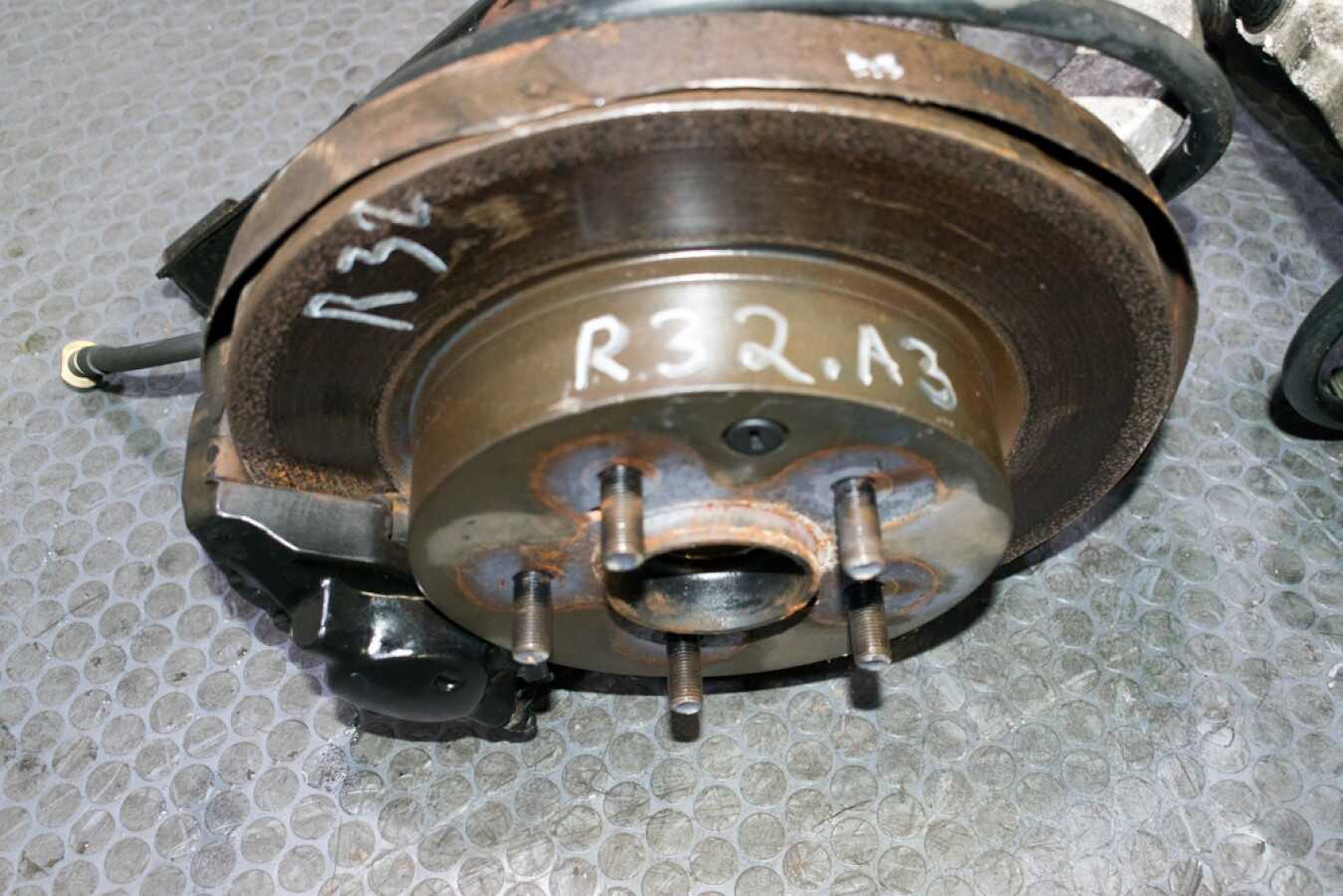 89-94 Nissan Skyline GTR R32 BNR32 V-SPEC OEM Rear Brembo Brakes w ...