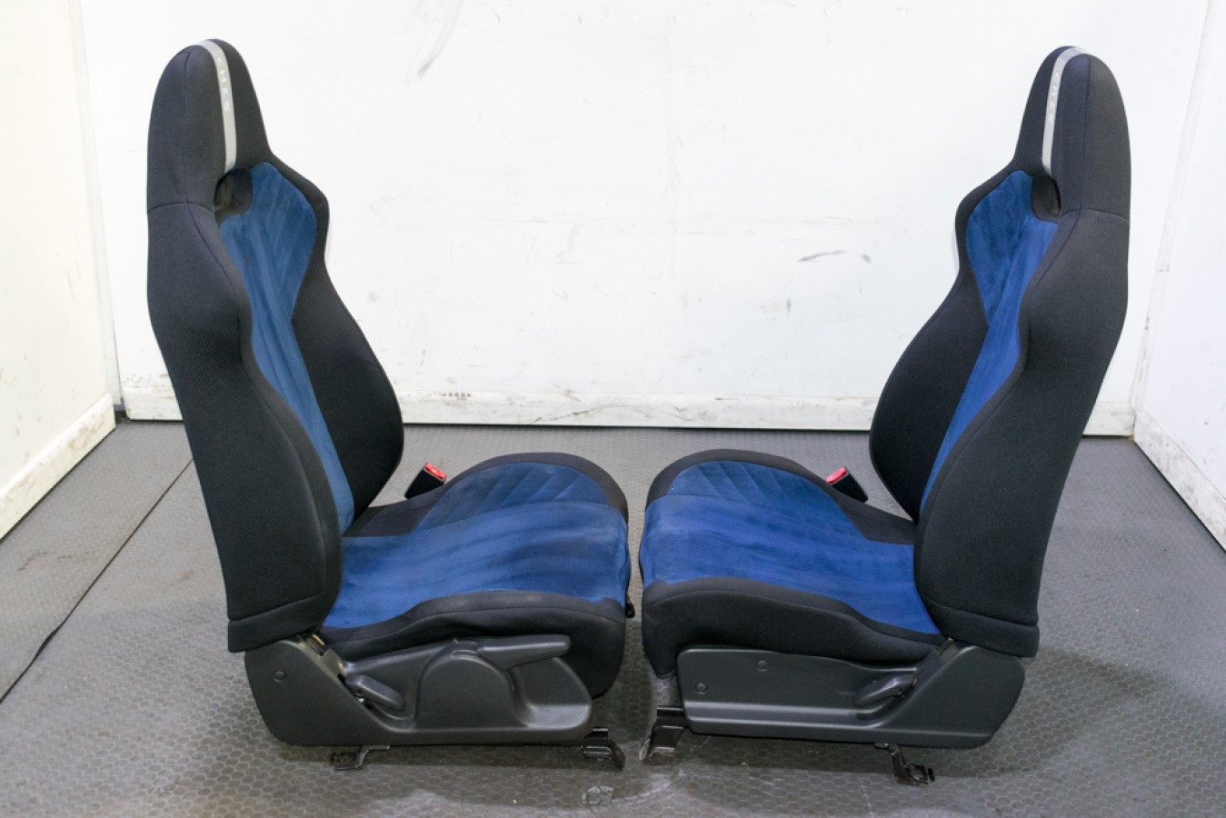 02-03 JDM Subaru Impreza WRX STI V7 OEM Front Seats | J-Spec Auto Sports