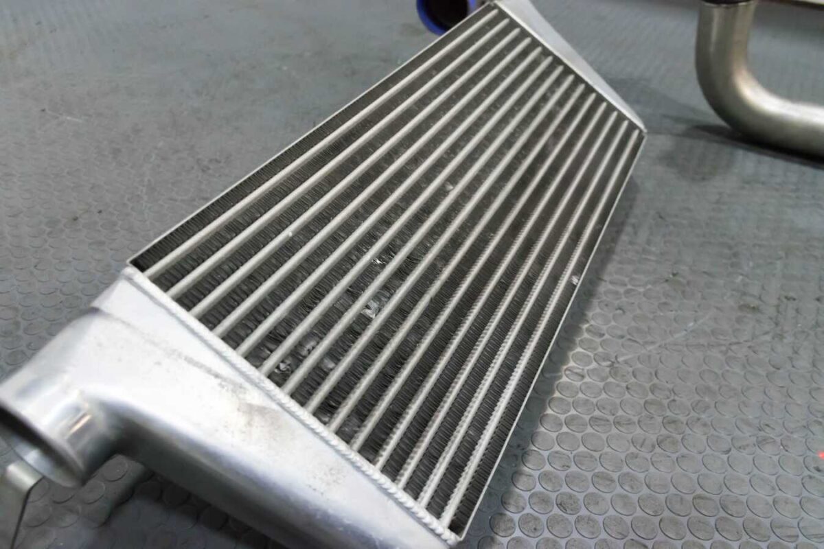 Used Blitz SE Front Mount Intercooler for ER34 Nissan Skyline GTT | J ...