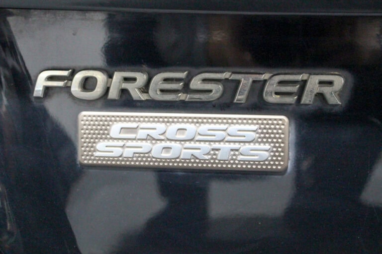 JDM 2003–2008 Subaru Forester Cross Sport OEM Liftgate Glass Spoiler ...