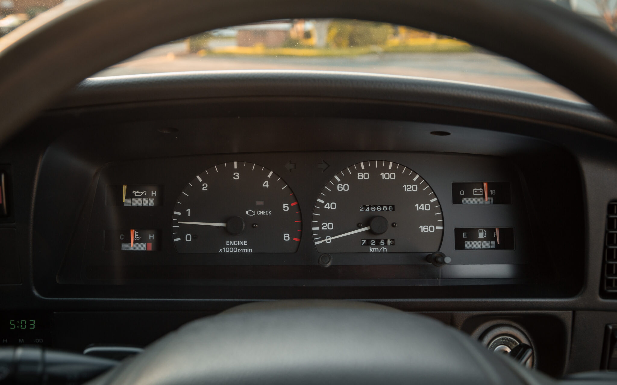 Toyota Hilux SSR LN108 with 2L-TE Turbo Diesel engine