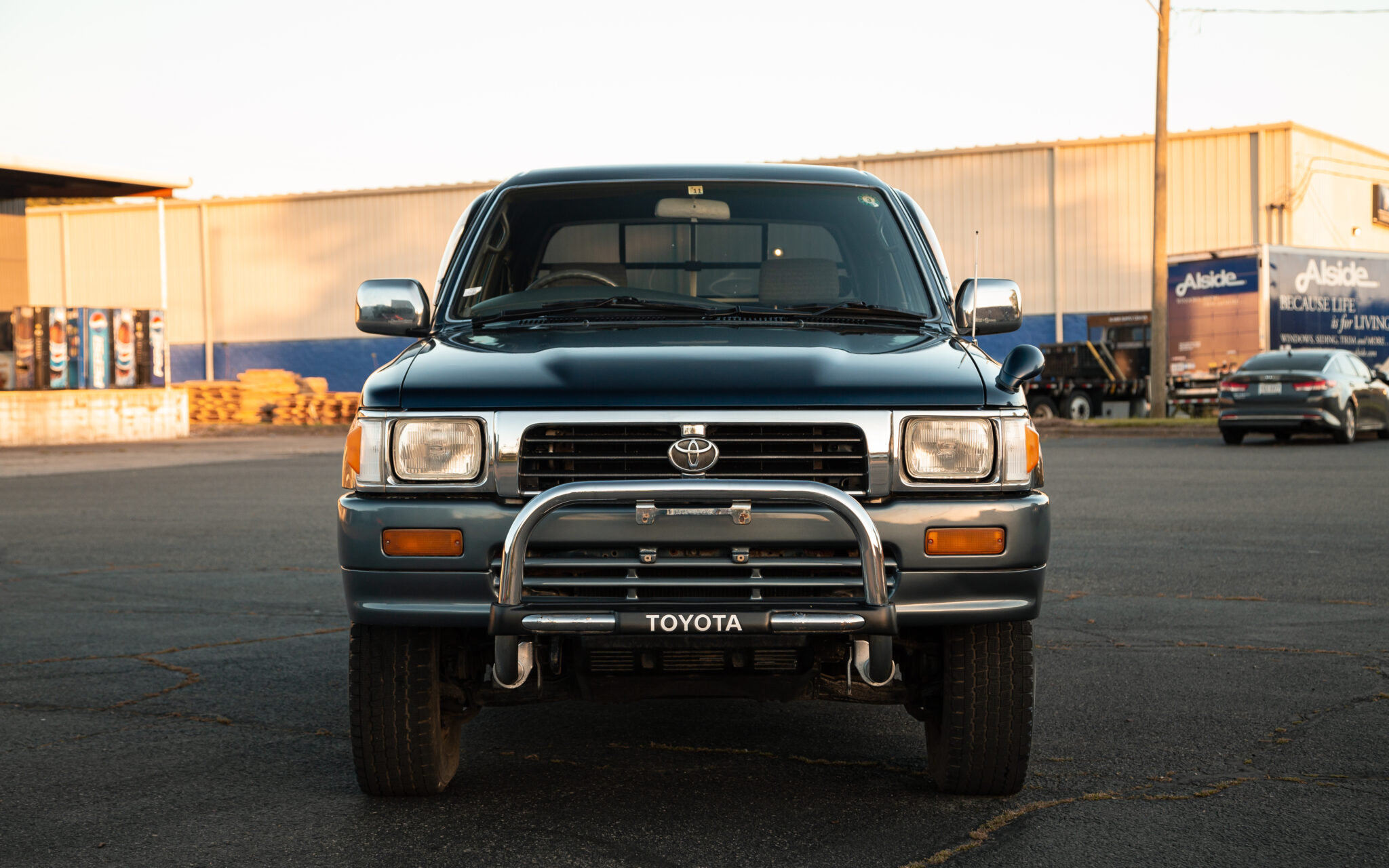 Toyota Hilux SSR LN108 with 2L-TE Turbo Diesel engine