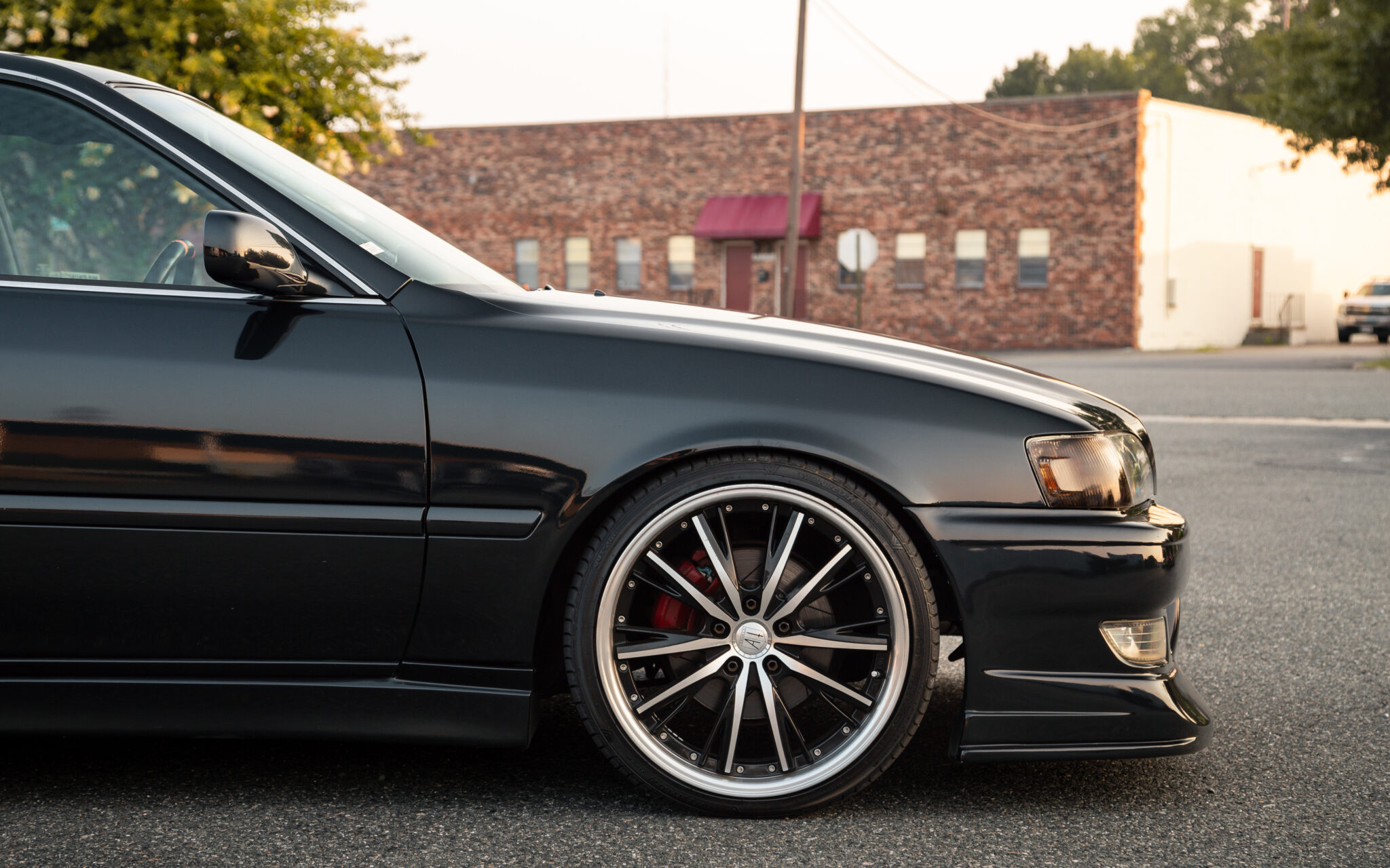 Toyota Chaser JZX100 Turbo 5 Speed RWD powered by 1JZ-GTE.