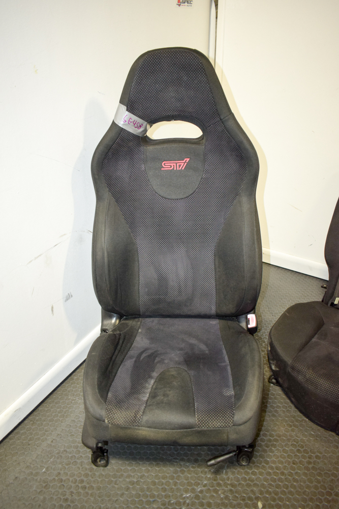 Subaru Forester SG9 STI Black Front and Rear seats.