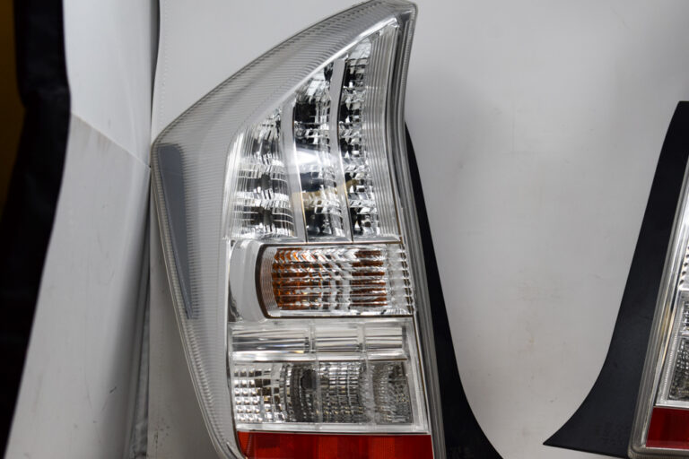 JDM 2010-2015 Toyota Prius OEM Replacement Tail Lights for Sale | J ...