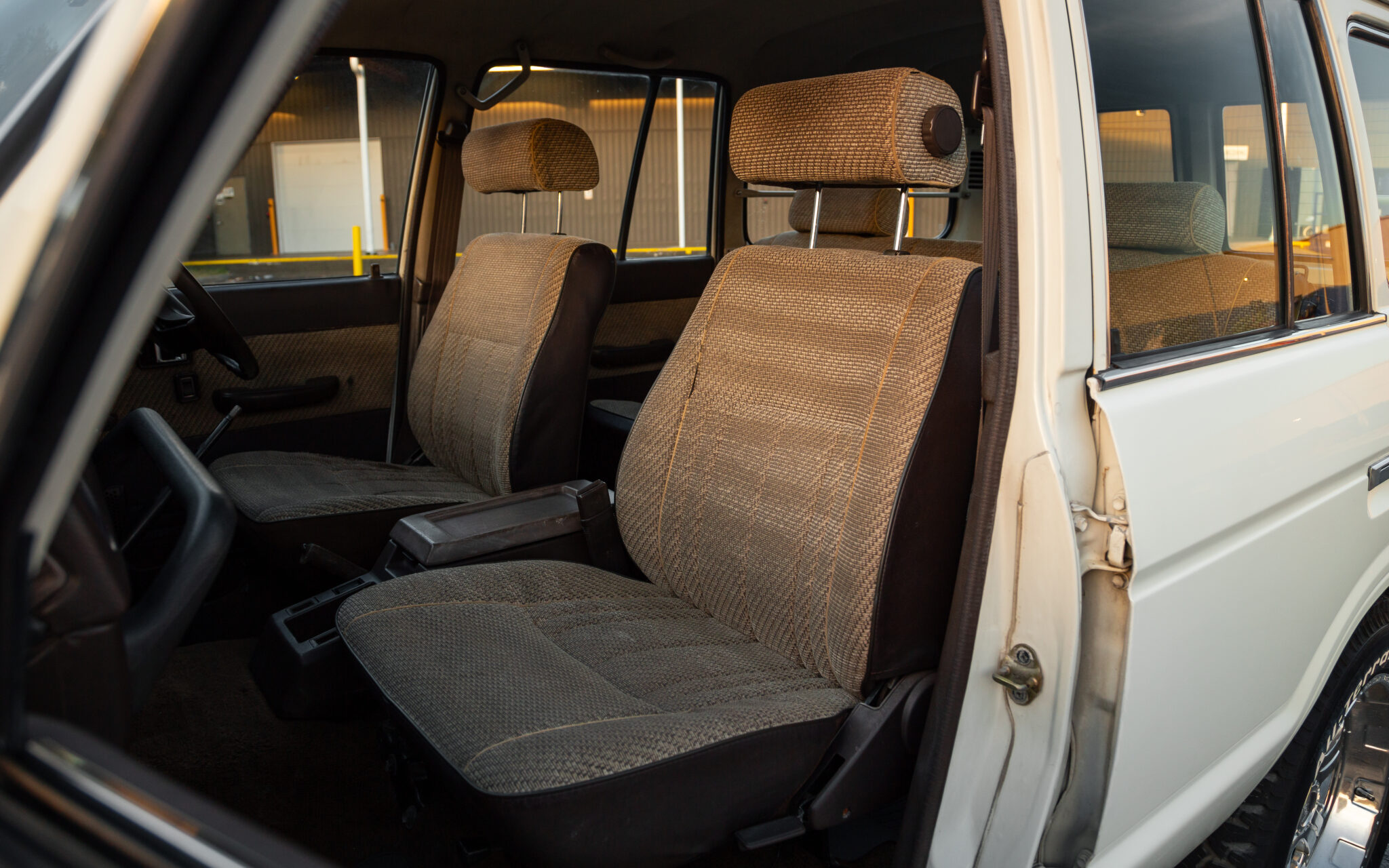 1989 Toyota Land Cruiser HJ60 60 Series in White for Sale.