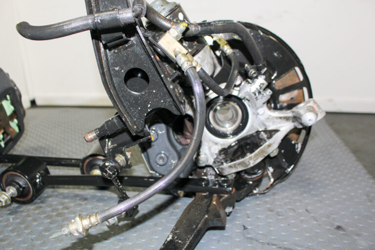 89-94 Nissan Skyline GTR R32 BNR32 Front 4 Pot Brakes