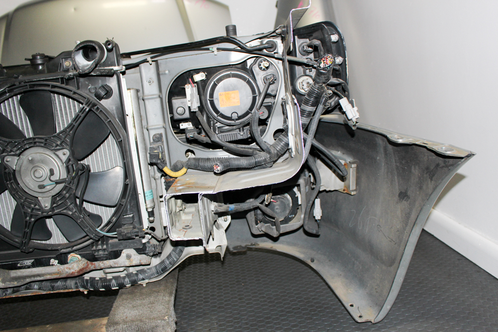 Forester XT SG5 Front End For Sale.