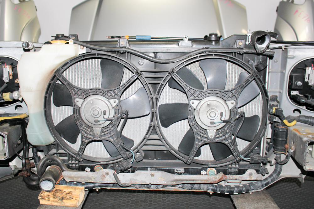 Forester XT SG5 Front End For Sale.