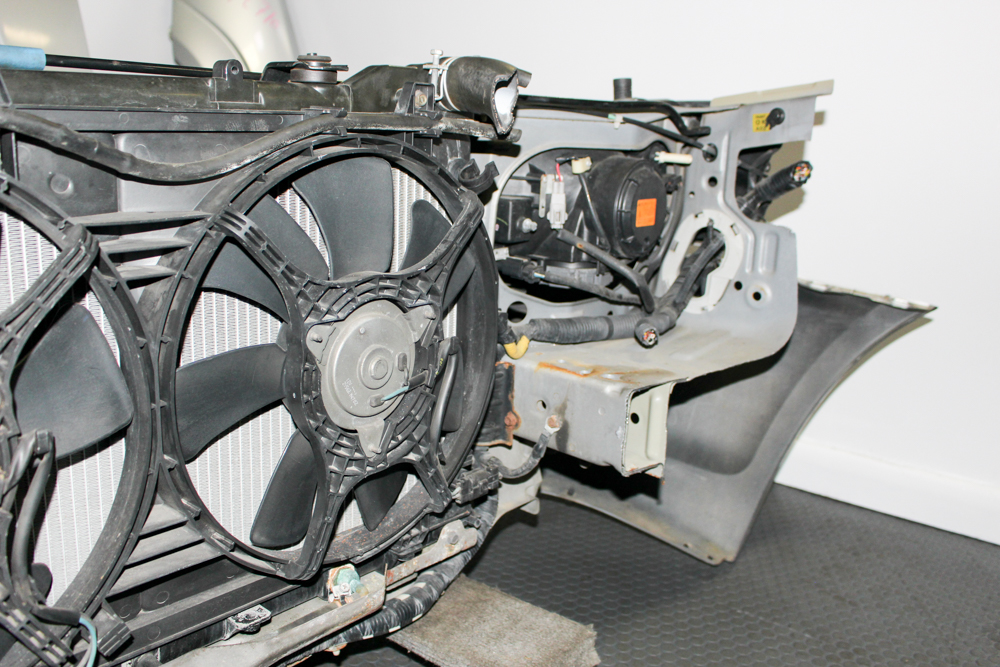 Forester XT SG5 Front End For Sale.