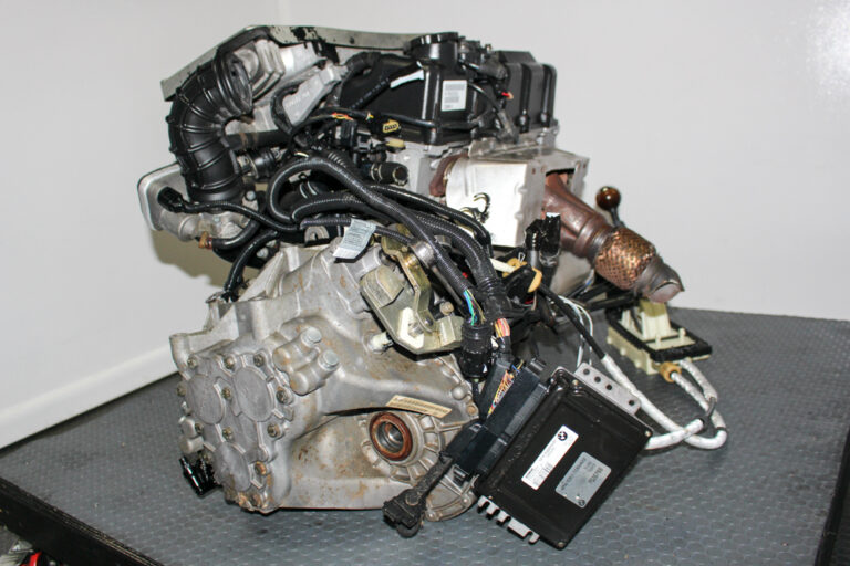 Mini Cooper S 1.6L Supercharged Engine & 6-Speed Manual Transmission ...