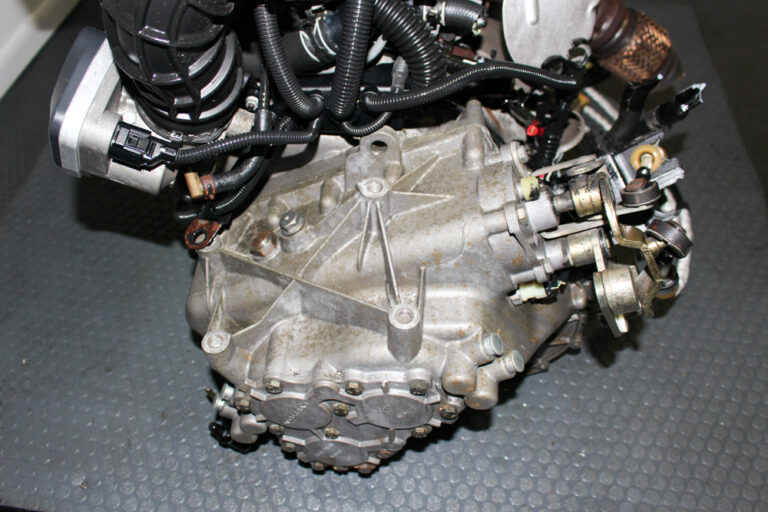 Mini Cooper S 1.6L Supercharged Engine & 6-Speed Manual Transmission ...