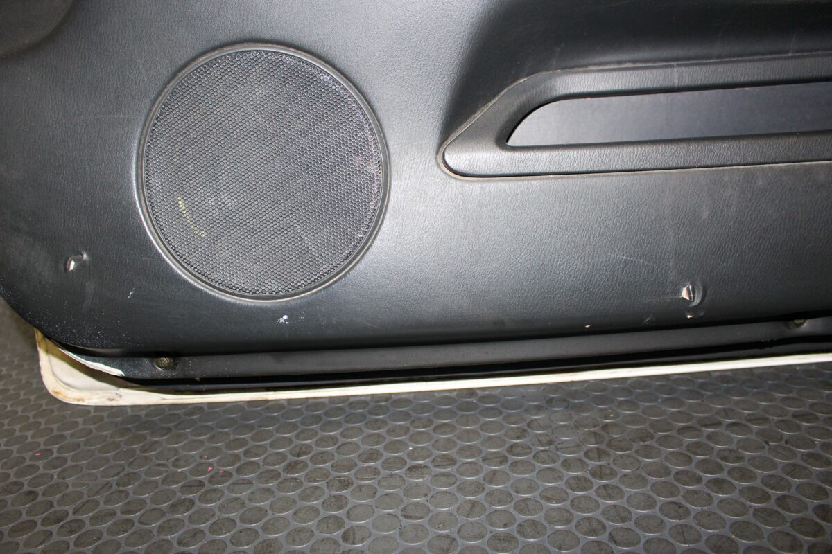 R33 Nissan Skyline GTR OEM Driver (Right Side) Door QM1 - White﻿ with ...