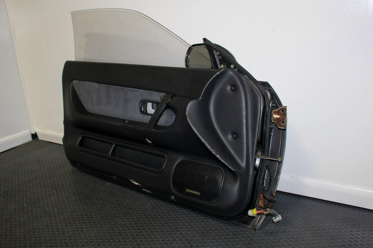 JDM Nissan Skyline R32 GTR Authentic OEM Passenger Left Side Door KH2 ...