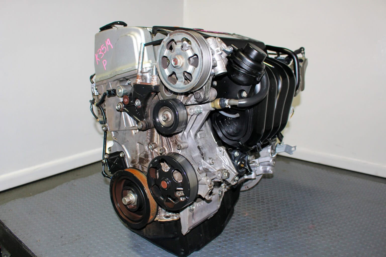 Honda K20A3 Replacement Engine for 2002-2006 Civic.