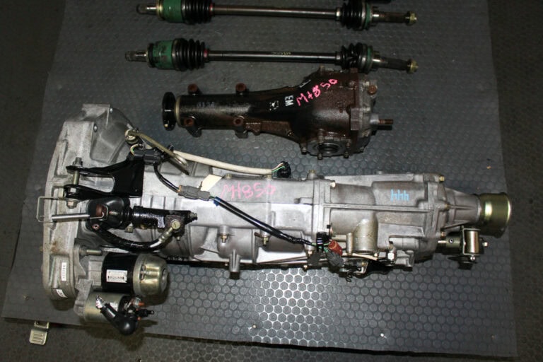 04-05 Forester 2.5XT Transmission with rear LSD Differential.