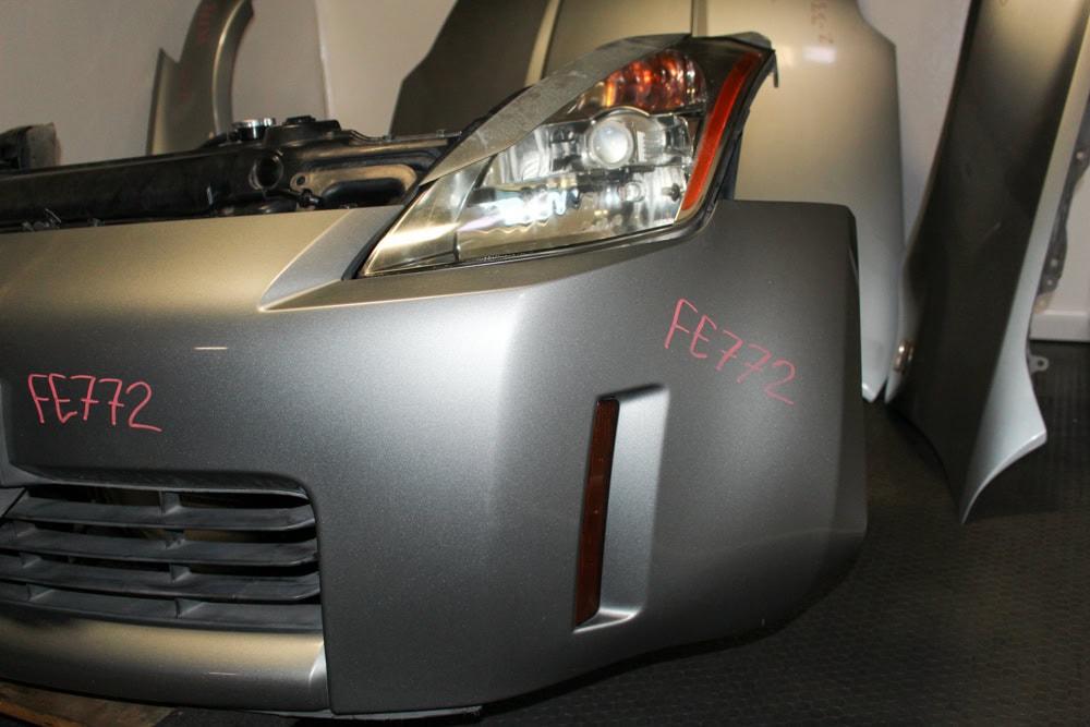 03-09 Nissan 350Z nose cut for sale.
