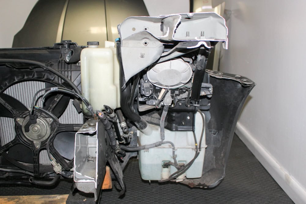 03-09 Nissan 350Z nose cut for sale.